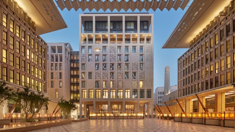 Mandarin Oriental Doha review: Far East hospitality in Doha - Near+Far ...